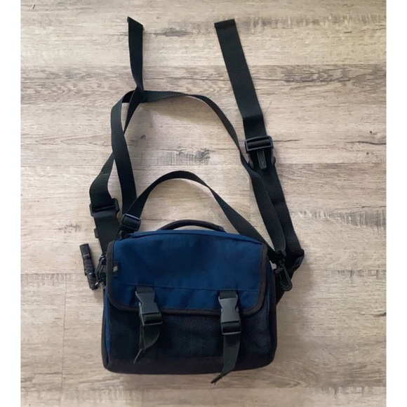 Bass Pro Shops | Bags | Bass Pro Shop Greatland Outdoors Blue And Black ...